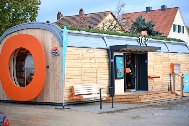 self-service box "teo"